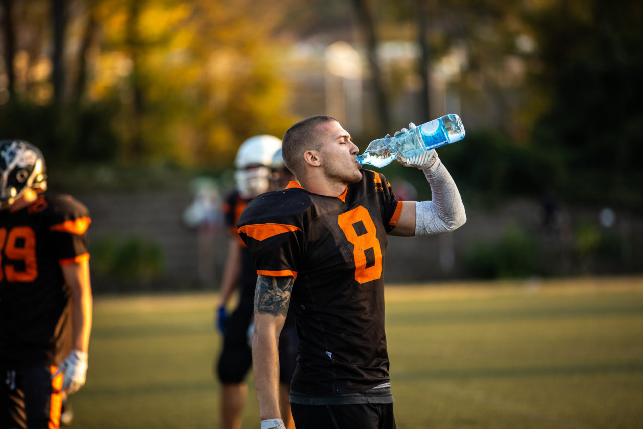 Guide to Athlete Hydration - CoachMePlus