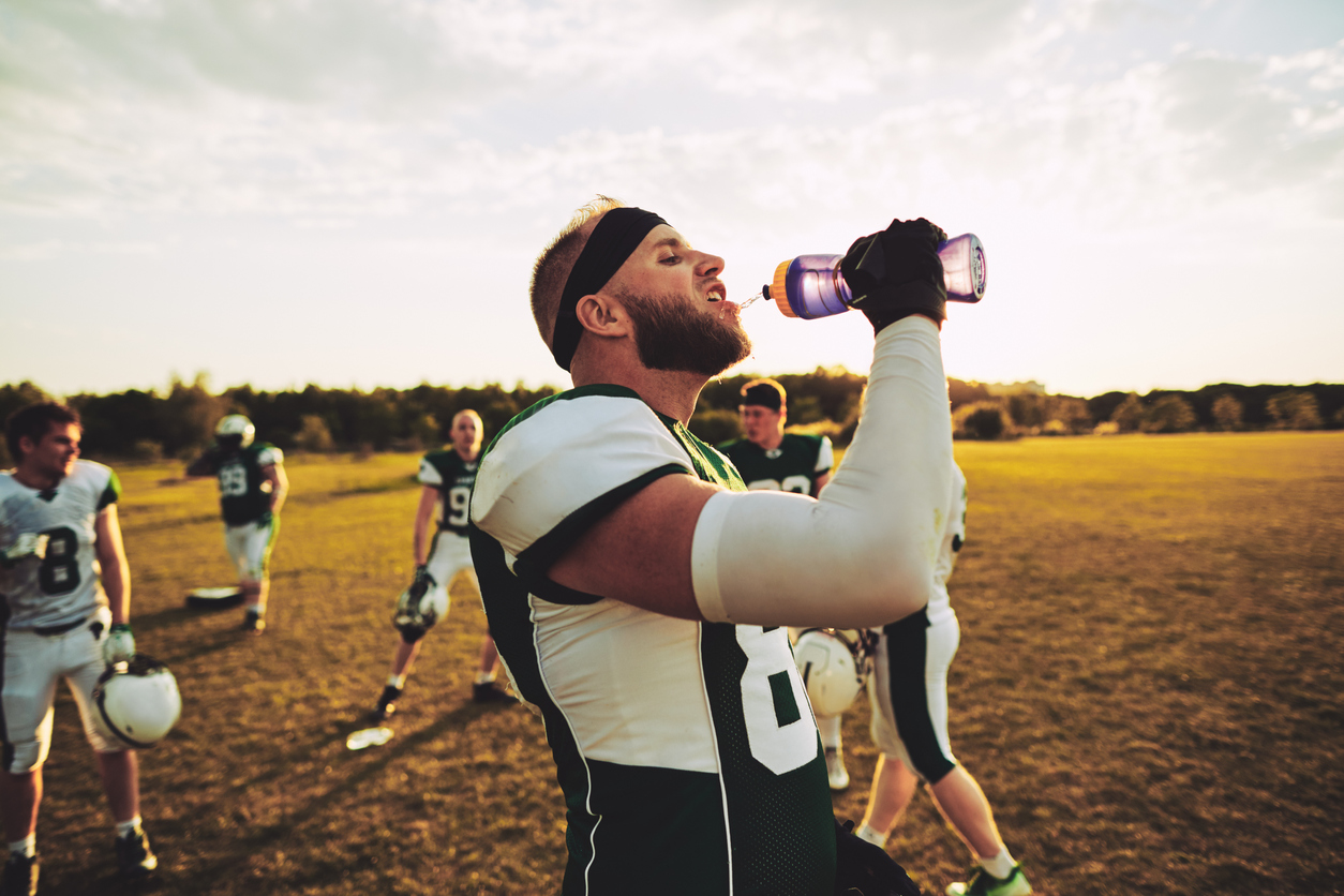 Guide to Athlete Hydration - CoachMePlus